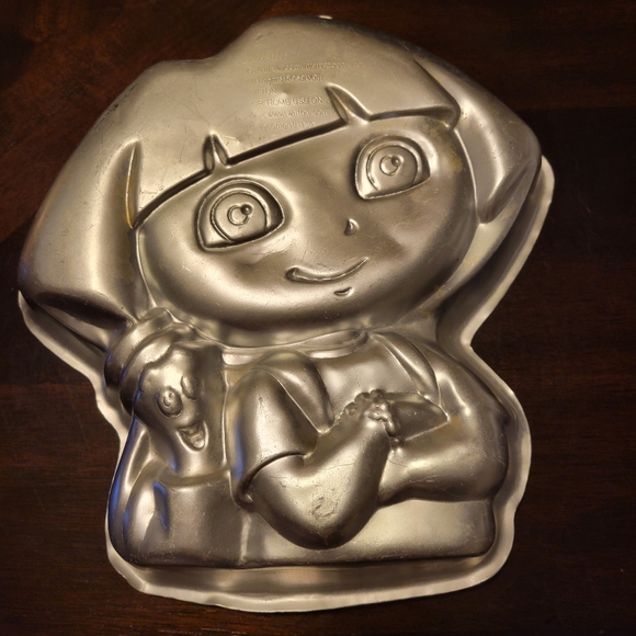 Wilton | Kitchen | Dora The Explorer Cake Pan | Poshmark